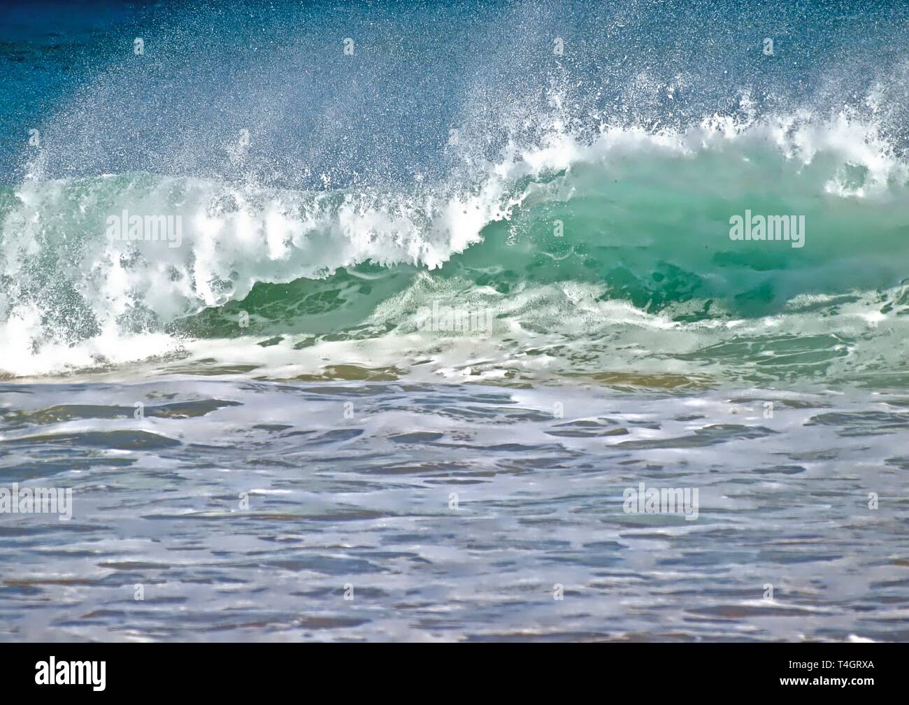 Beautiful and colorful waves in the ocean Stock Photo - Alamy