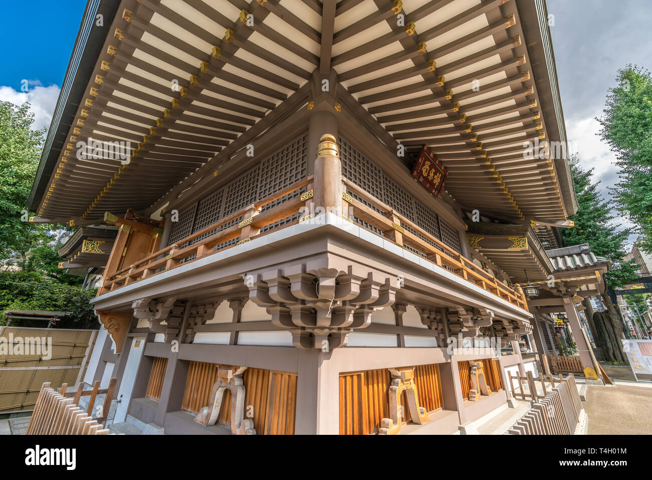 Yushima tenjin shrine ueno hi-res stock photography and images - Alamy