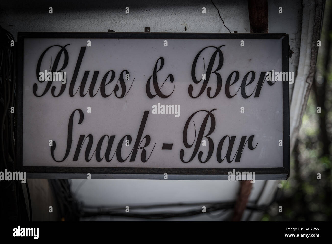 Snack bar sign hi-res stock photography and images - Alamy