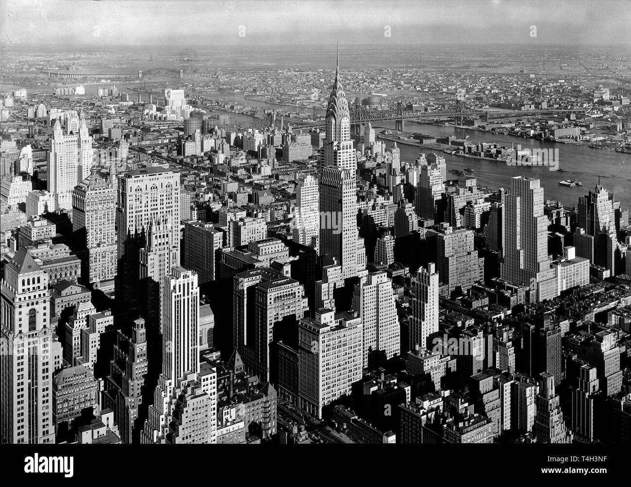 1940s new york skyline hi-res stock photography and images - Alamy
