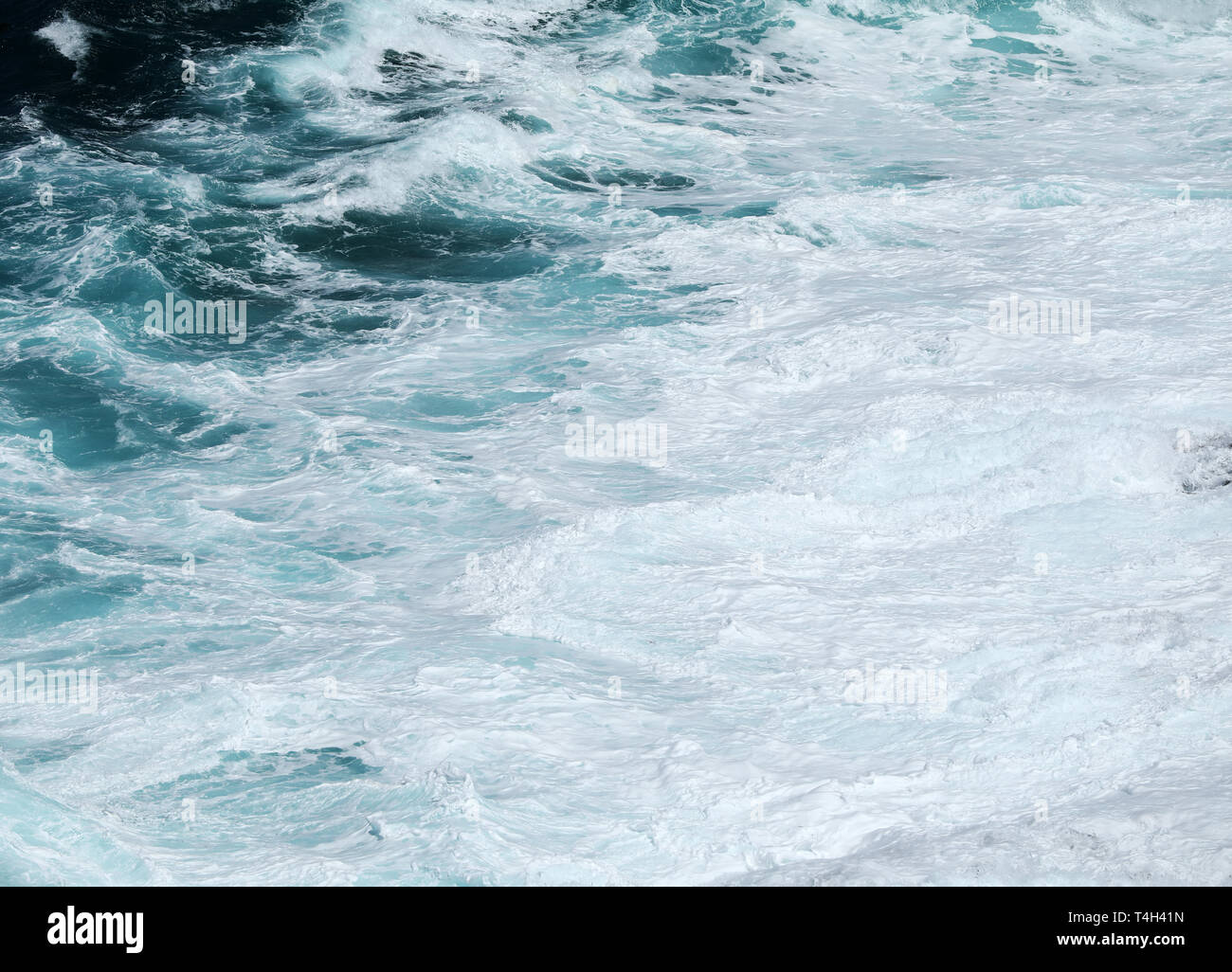 Sea Ocean Sea water with different water colours Stock Photo - Alamy