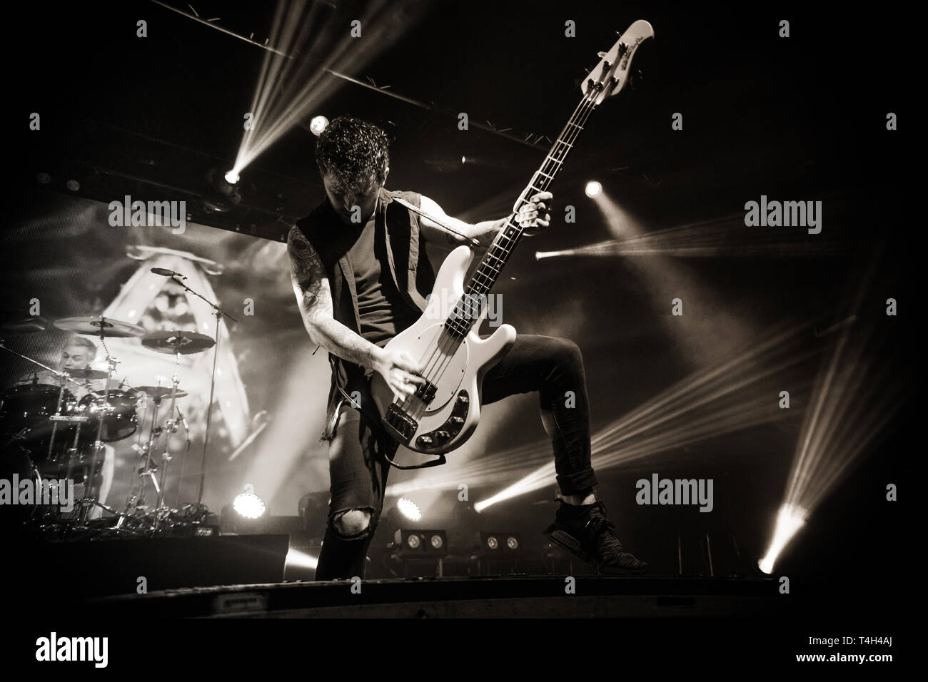 Asking alexandria singer hi-res stock photography and images - Alamy