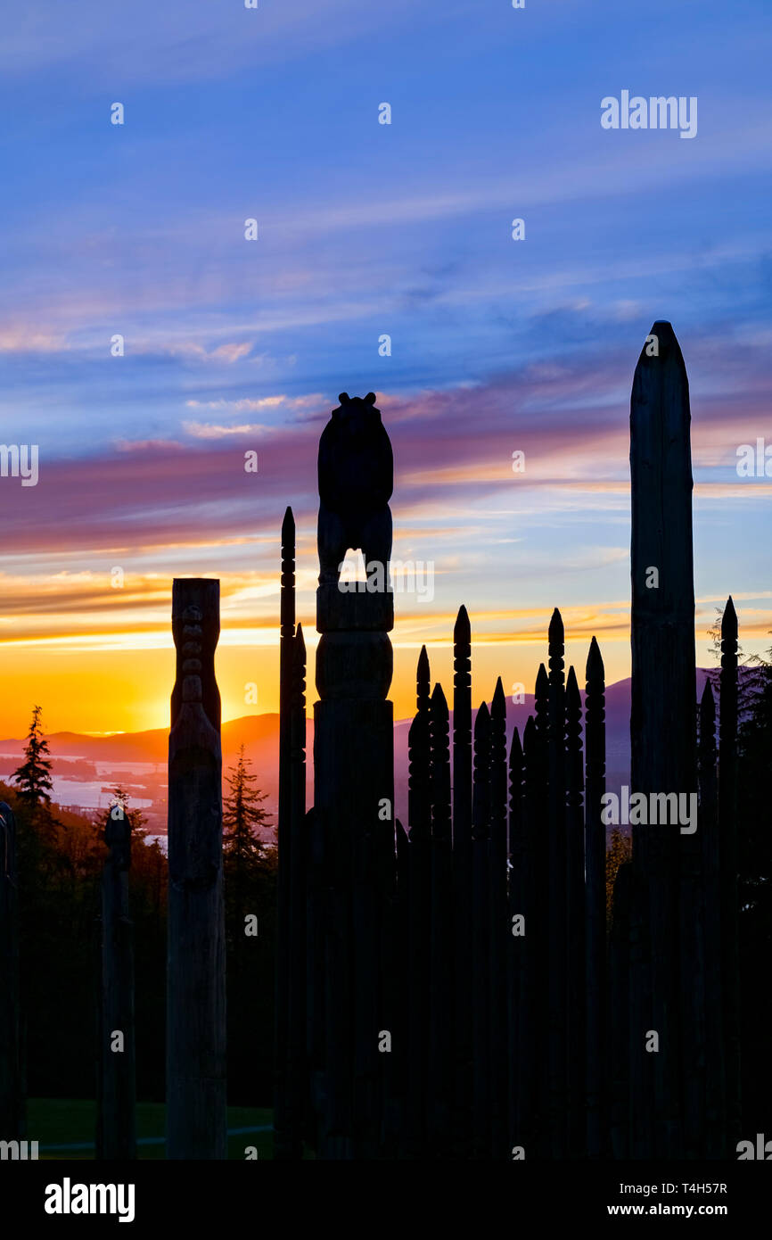 Japanese Ainu totems, Kamui Mintara, Playground of the Gods, Kushiro ...