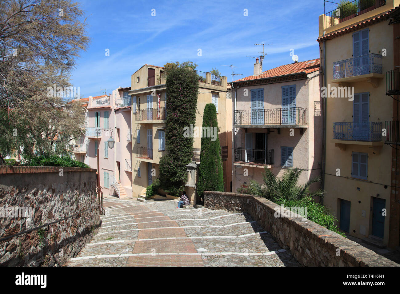 Le Suquet, Old Town, Cannes, Alpes Maritimes, Cote d'Azur, Provence ...