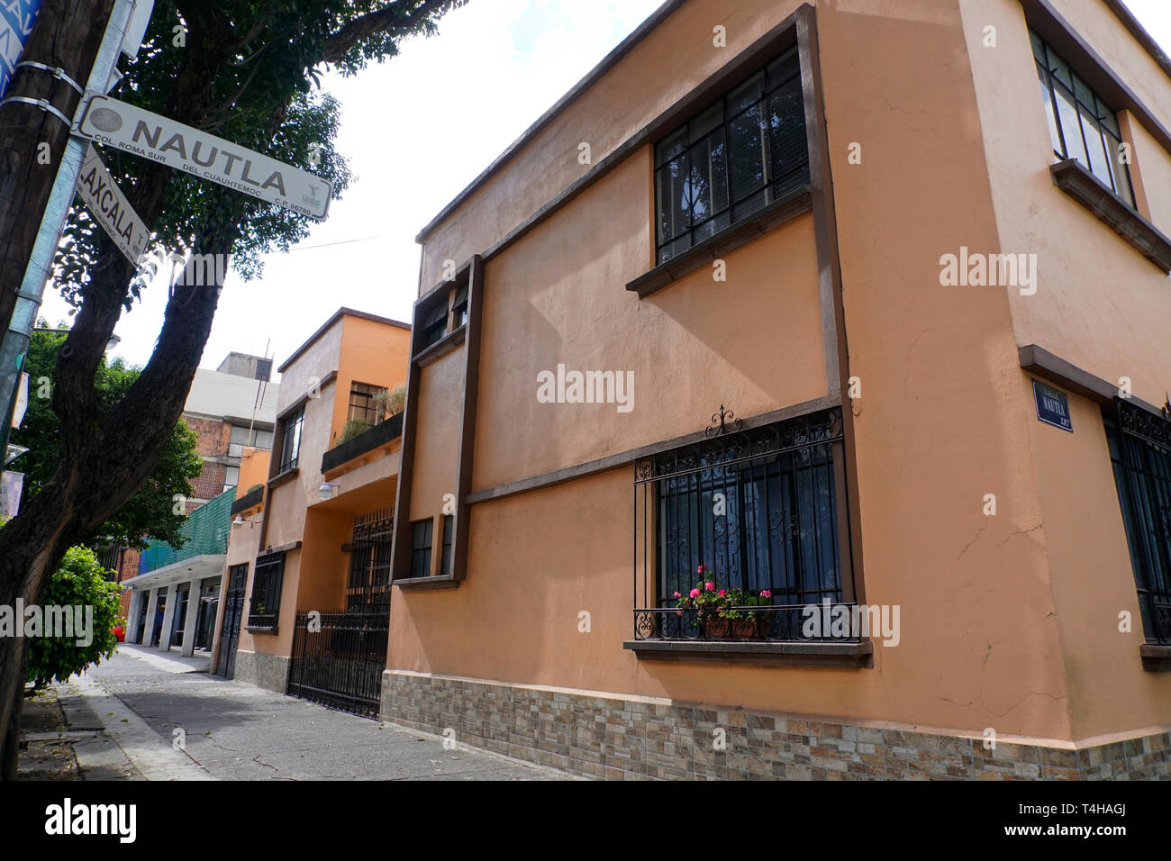 Casa colonia mexico hi-res stock photography and images - Alamy