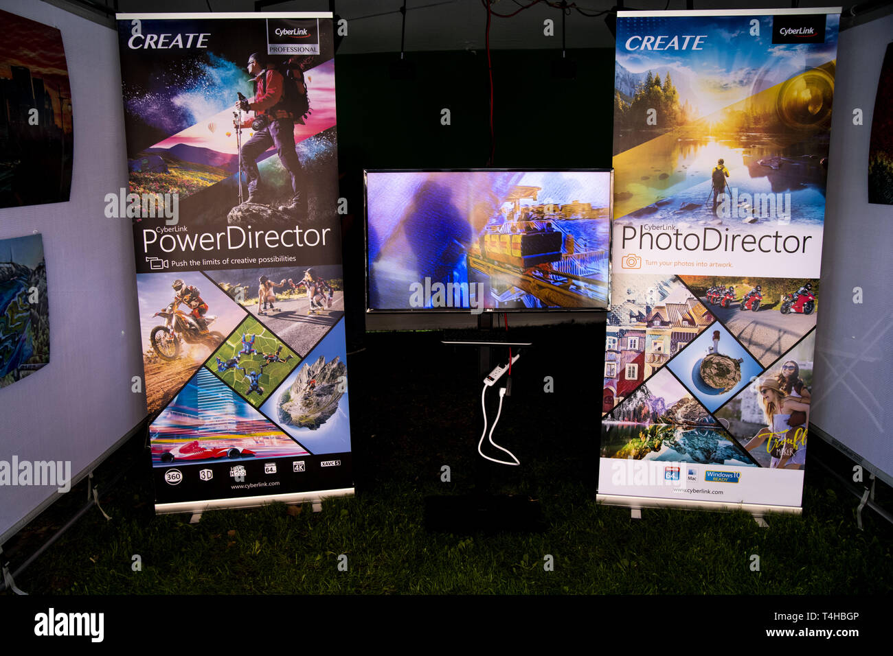 Ai and digital artists hi-res stock photography and images - Alamy