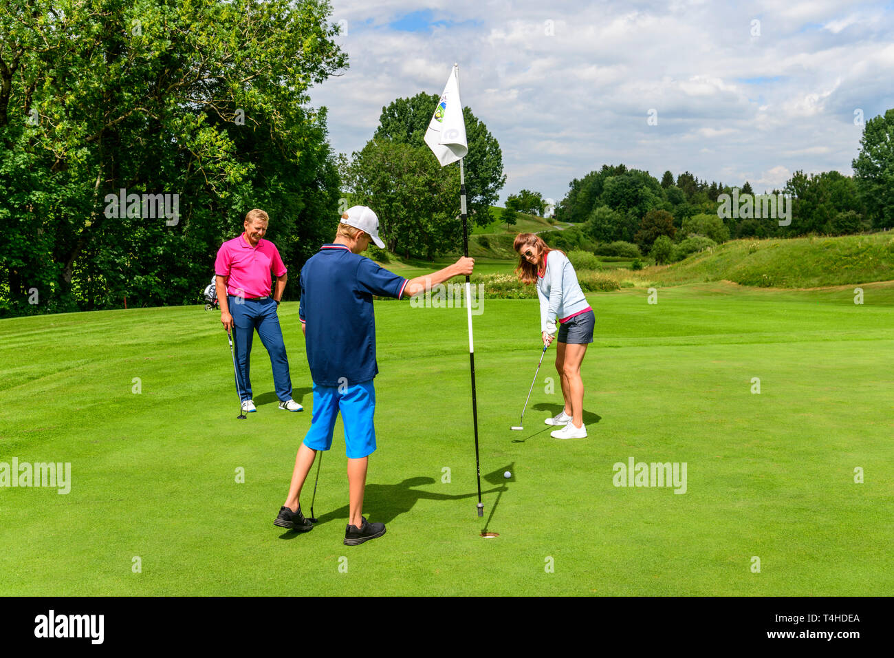 Family flight hi-res stock photography and images - Alamy