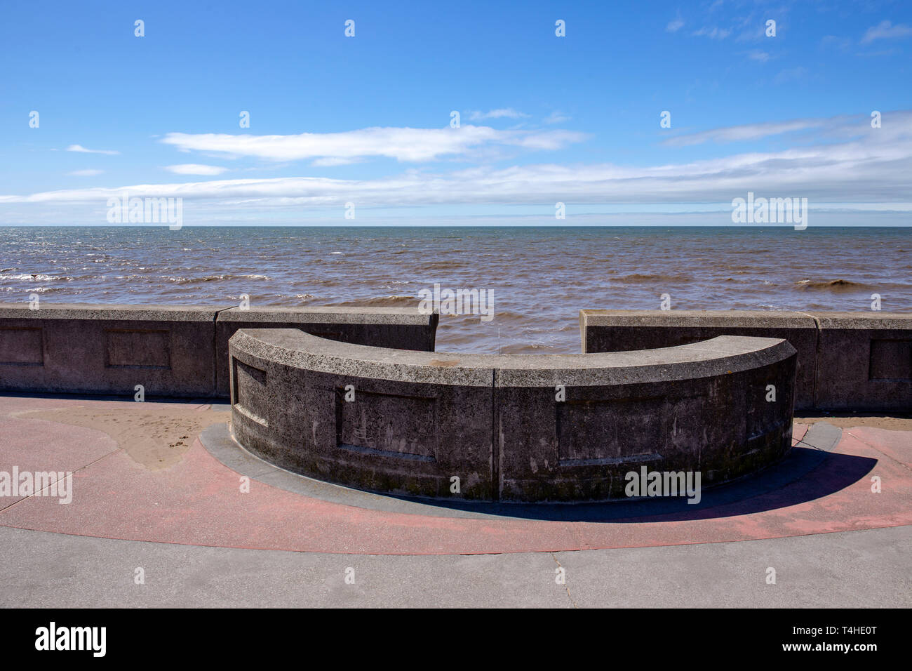 Concrete sea defence hi-res stock photography and images - Alamy