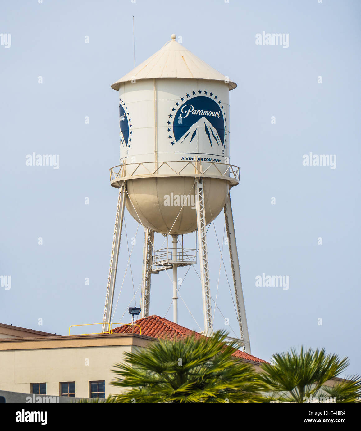 Tower at Paramount Pictures film studios at Los Angeles - CALIFORNIA ...