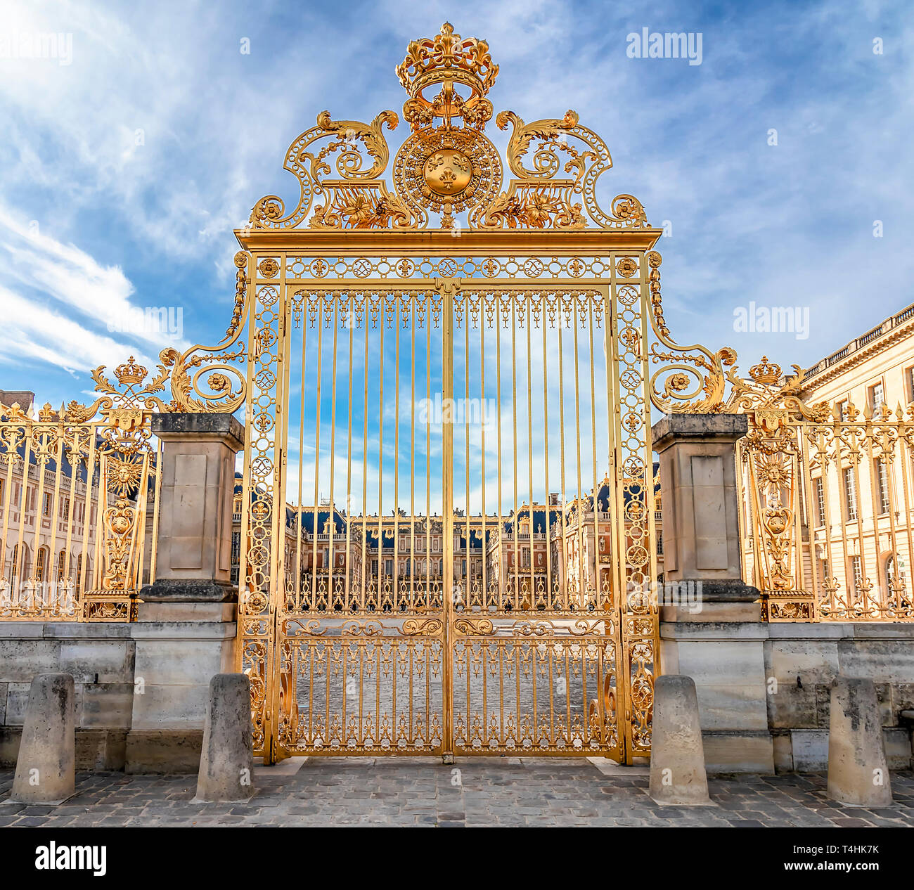 Versailles gate hi-res stock photography and images - Alamy