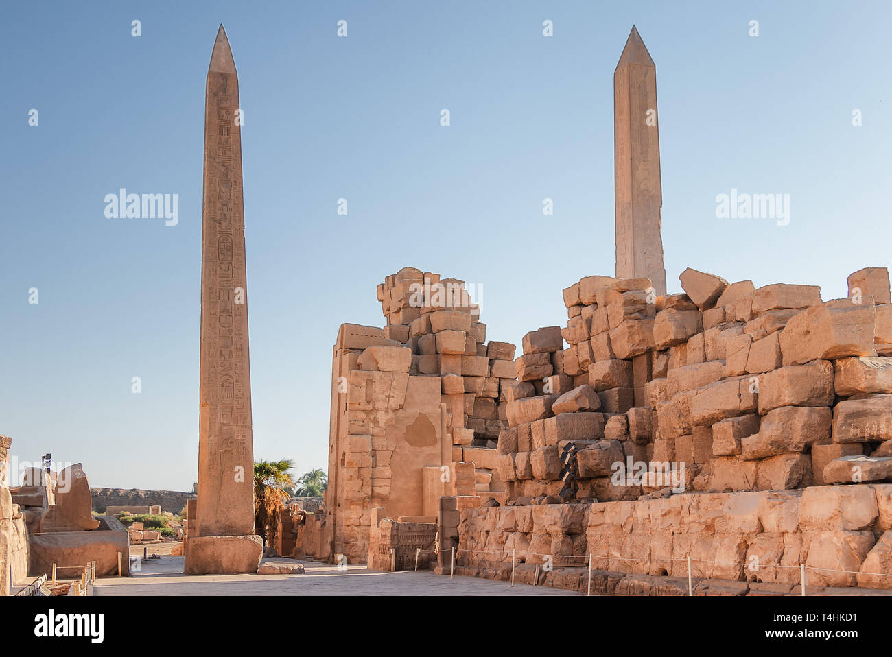 Karnak temple complex comprises hi-res stock photography and images - Alamy