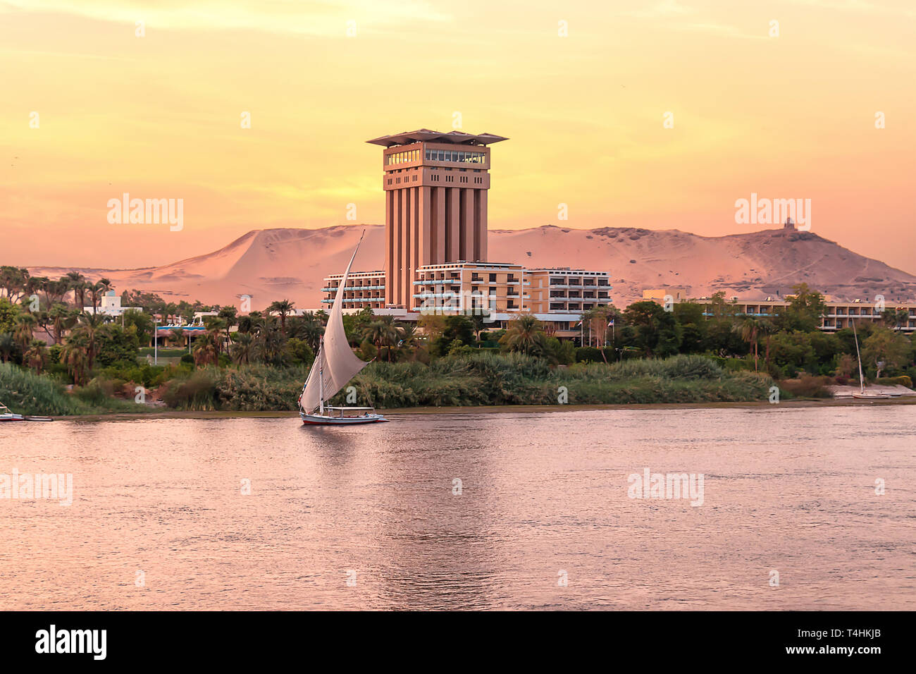 Faluca hi-res stock photography and images - Alamy