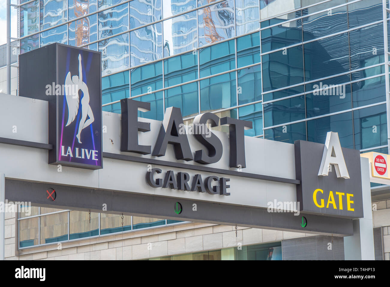 Aerial view staples center los hi-res stock photography and images - Alamy