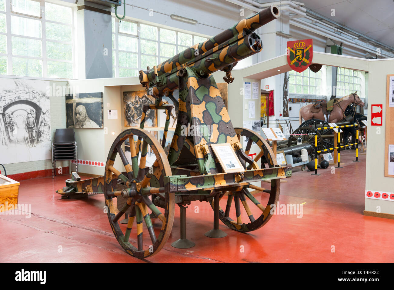 Russian AA 76.2cm Model 1902-1907 at Gunfire Museum Belgium Stock Photo ...