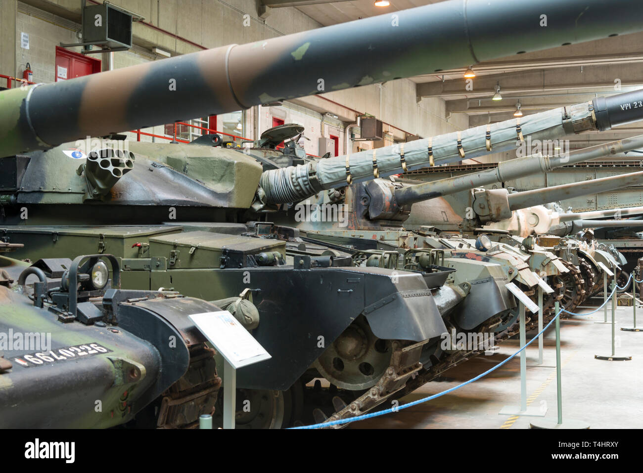 Tanks on display military museum hi-res stock photography and images ...