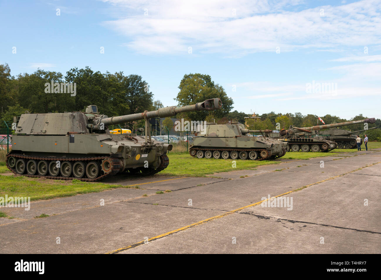 Tanks on display military museum hi-res stock photography and images ...