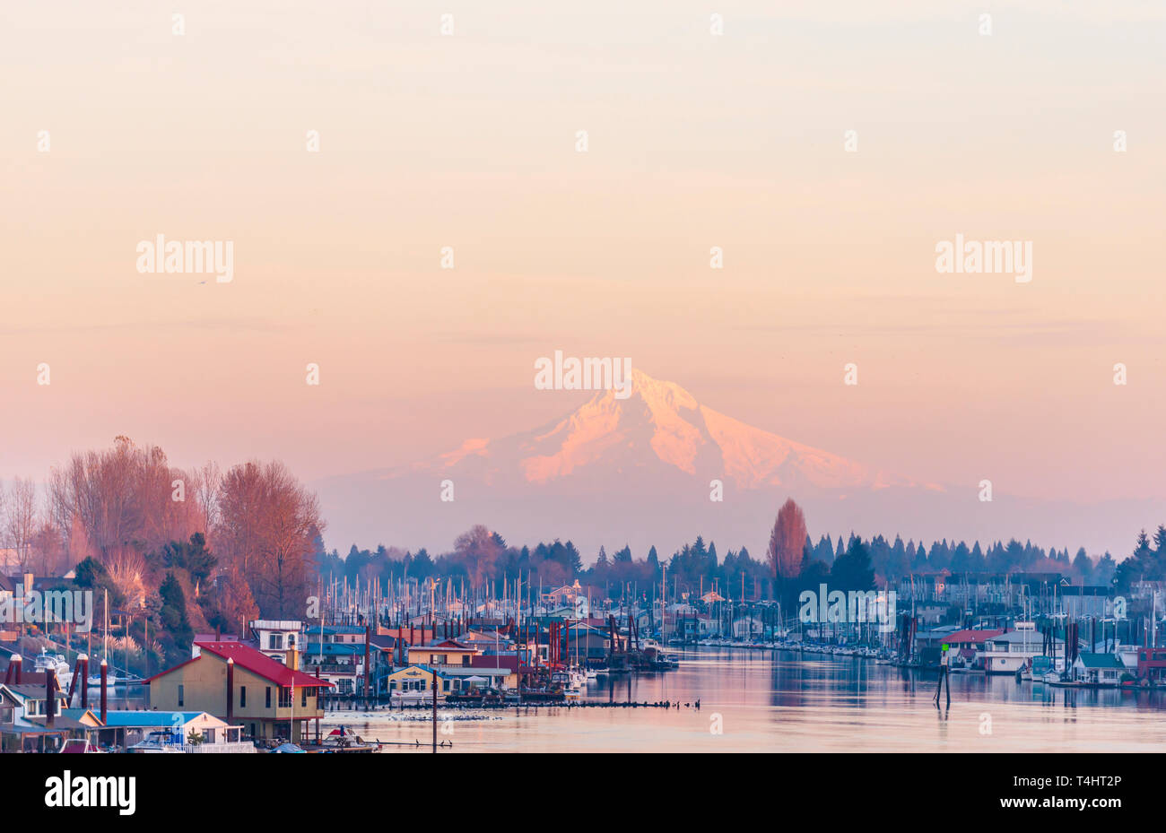 Mount hoo hi-res stock photography and images - Alamy