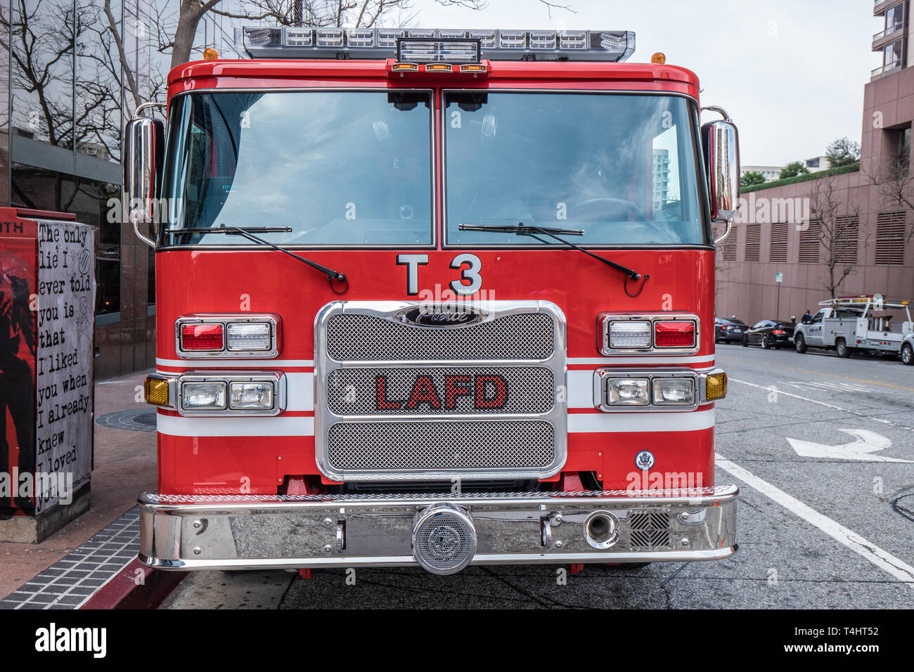 Los Angeles Fire Department Car in downtown - CALIFORNIA, USA - MARCH ...