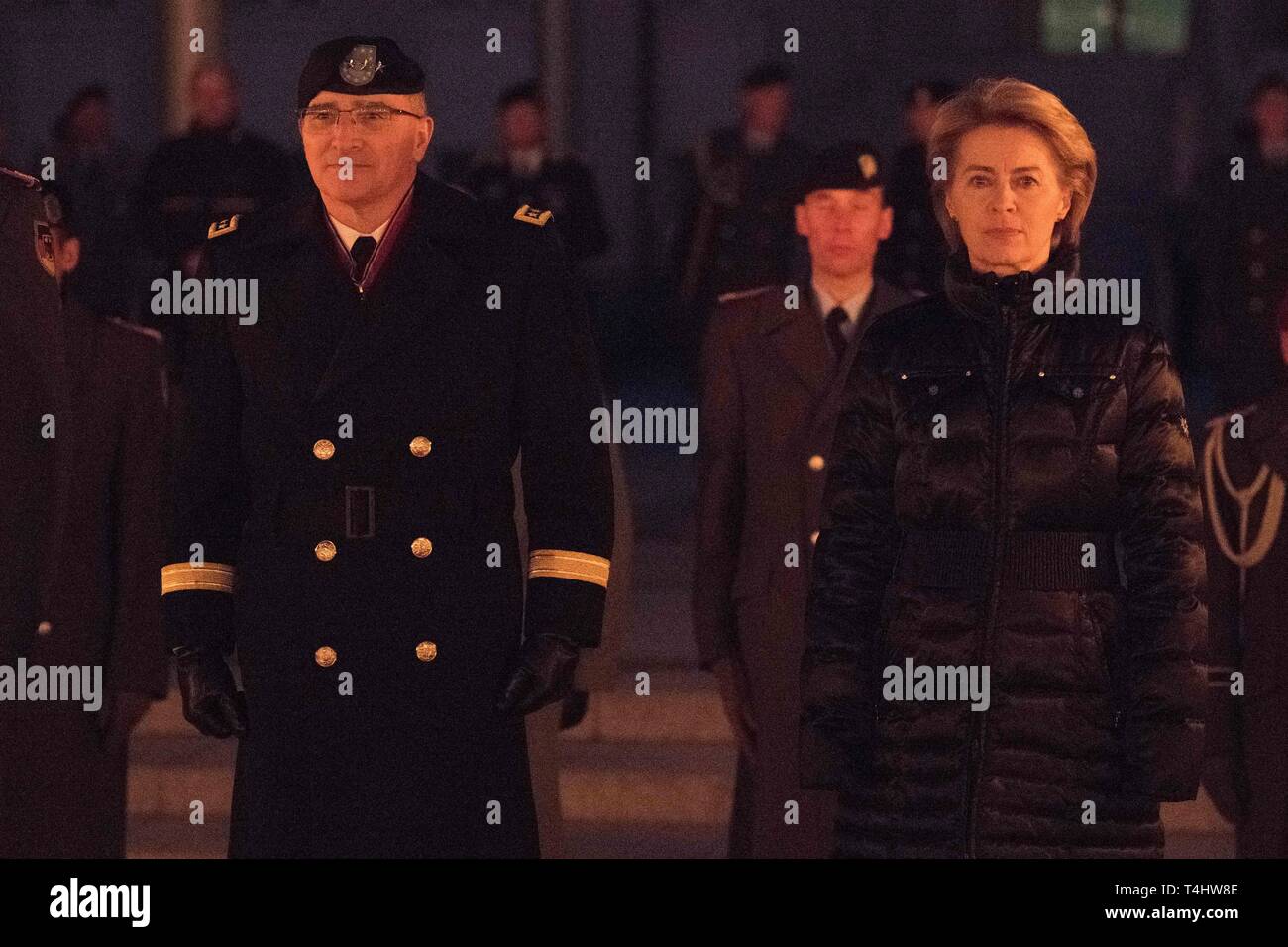 Nato commander in chief hi-res stock photography and images - Alamy