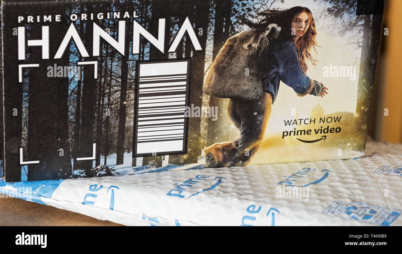 Amazon prime packaging hi-res stock photography and images - Alamy