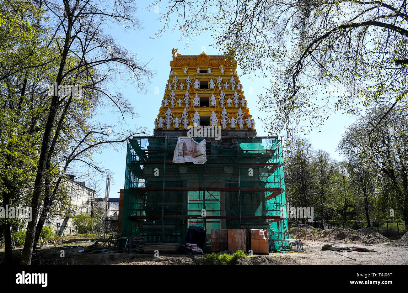 Berlin, Germany. 16th Apr, 2019. Construction site of the Hindu temple ...