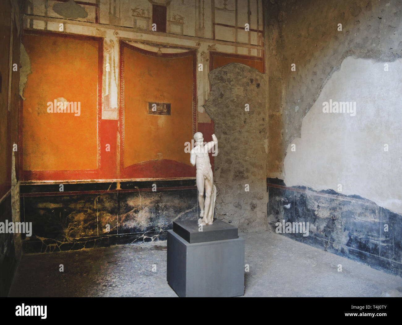 Priapus pompeii statue hi-res stock photography and images - Alamy