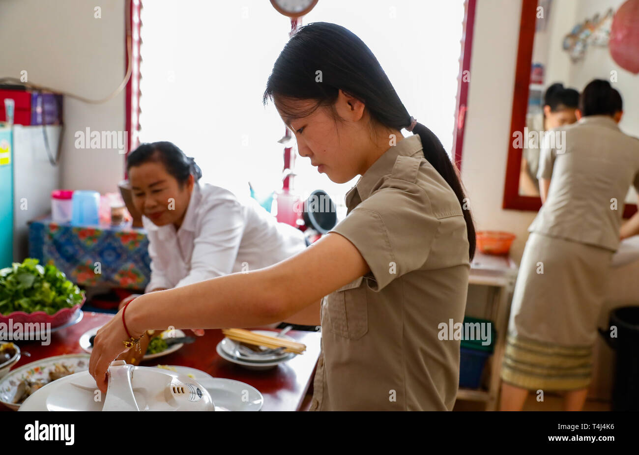 China school lunch hi-res stock photography and images - Alamy