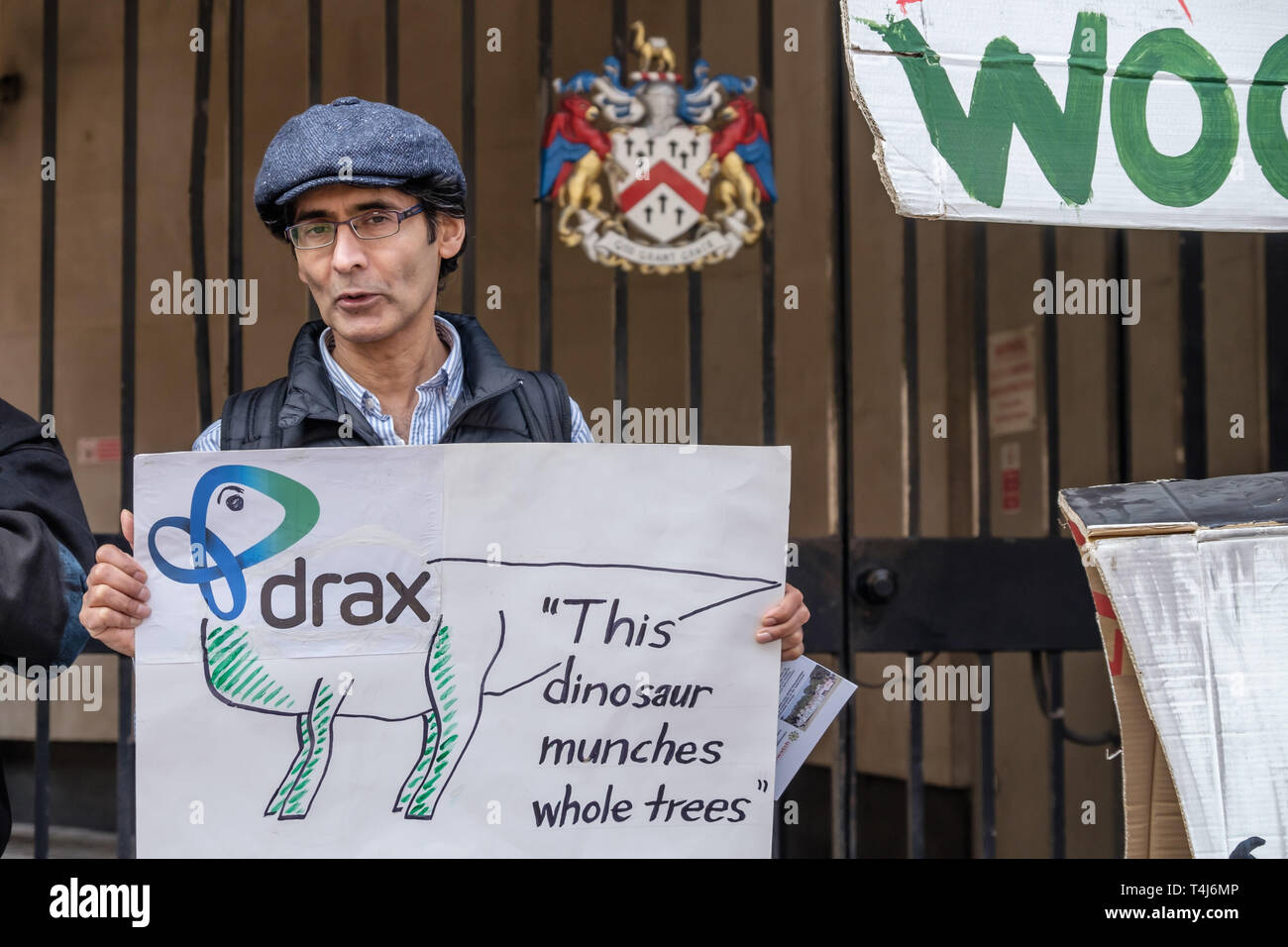 Axedrax hi-res stock photography and images - Alamy
