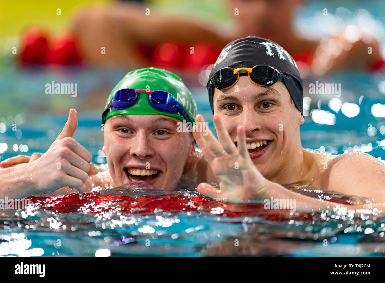 Twists left to right hi-res stock photography and images - Alamy