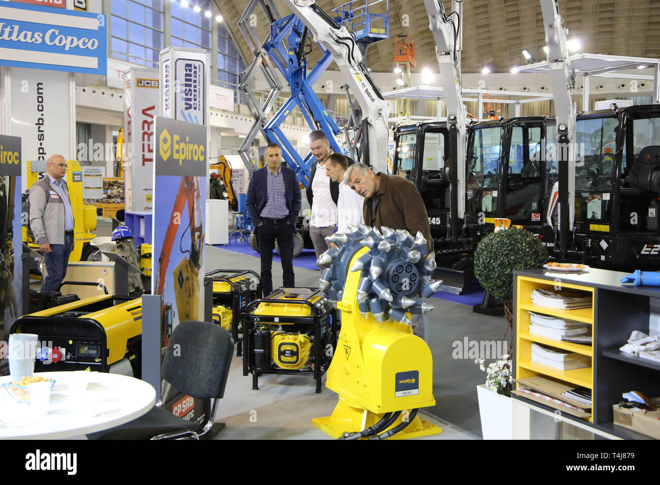 Advanced machines hi-res stock photography and images - Alamy