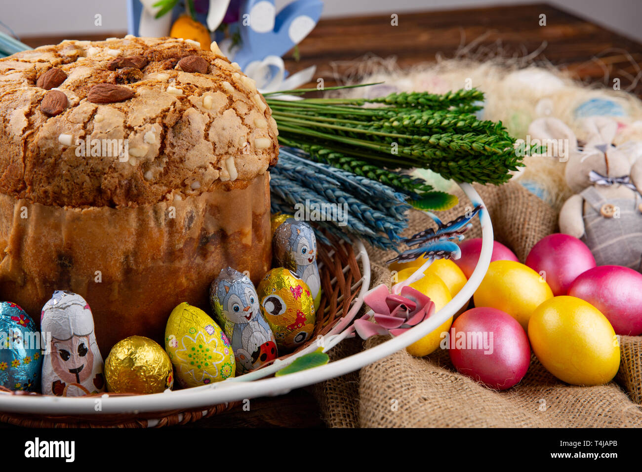 the Easter composition with orthodox sweet bread, kulich and eggs ...