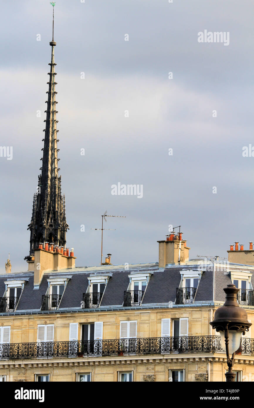 Sunny vertical spire hi-res stock photography and images - Alamy