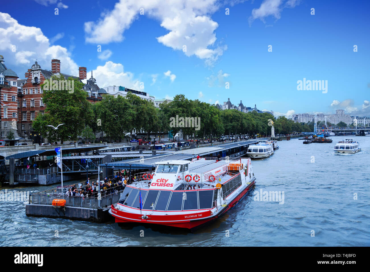 Cruise capital of britain hi-res stock photography and images - Alamy
