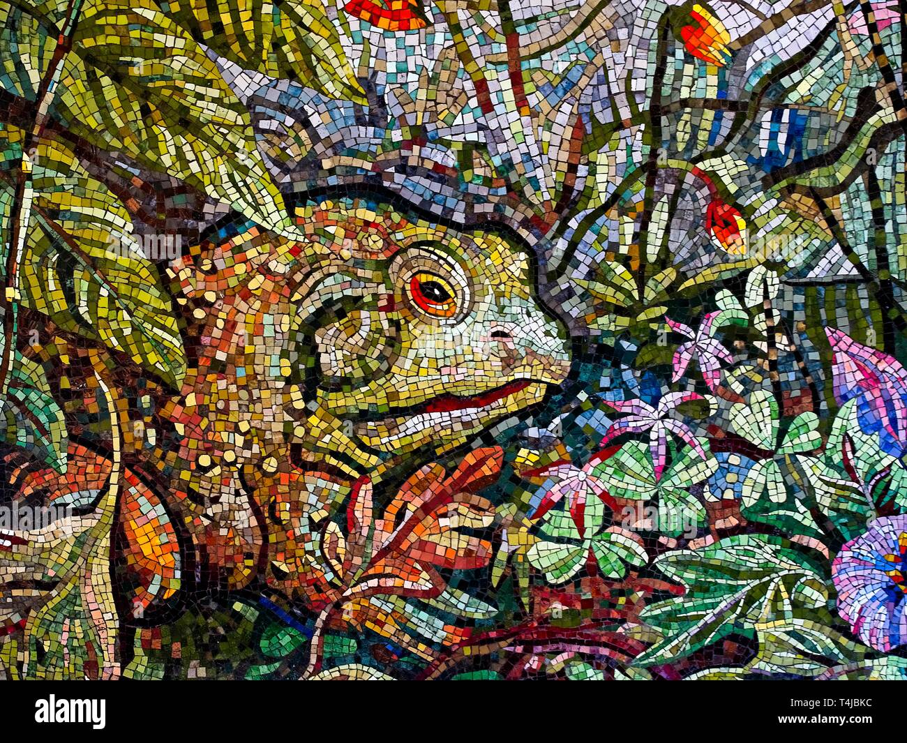 Frog mosaic hi-res stock photography and images - Alamy