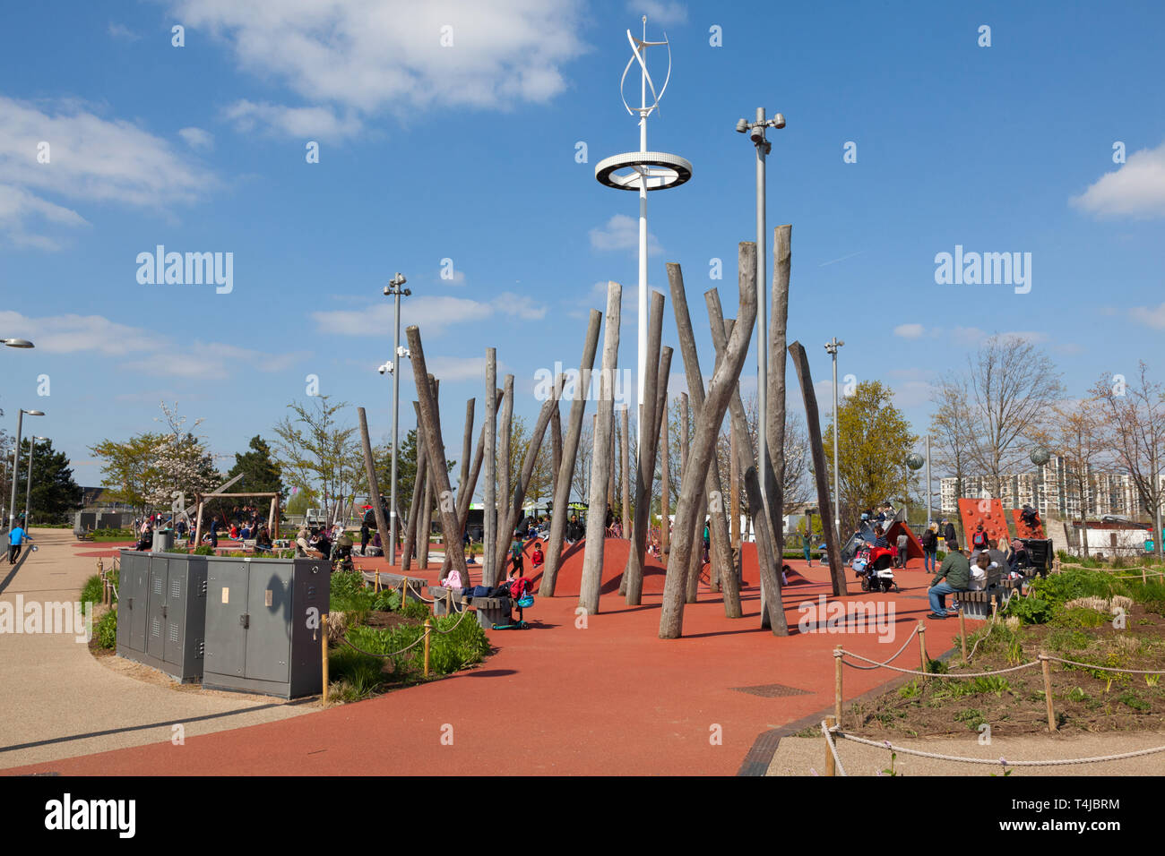 Children's playground at the Queen Elizabeth Olympic Park, Stratford ...