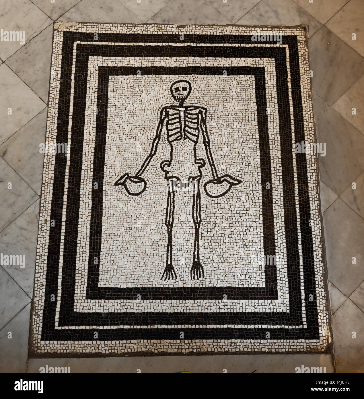 Skeleton mosaic hi-res stock photography and images - Alamy