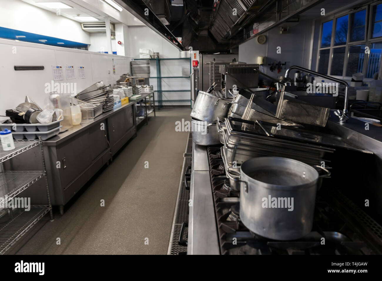 School catering hi-res stock photography and images - Alamy