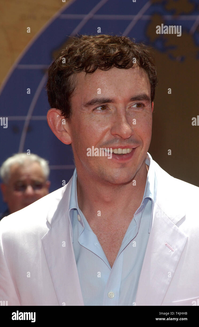 LOS ANGELES, CA. June 13, 2004: Actor STEVE COOGAN at the Hollywood ...