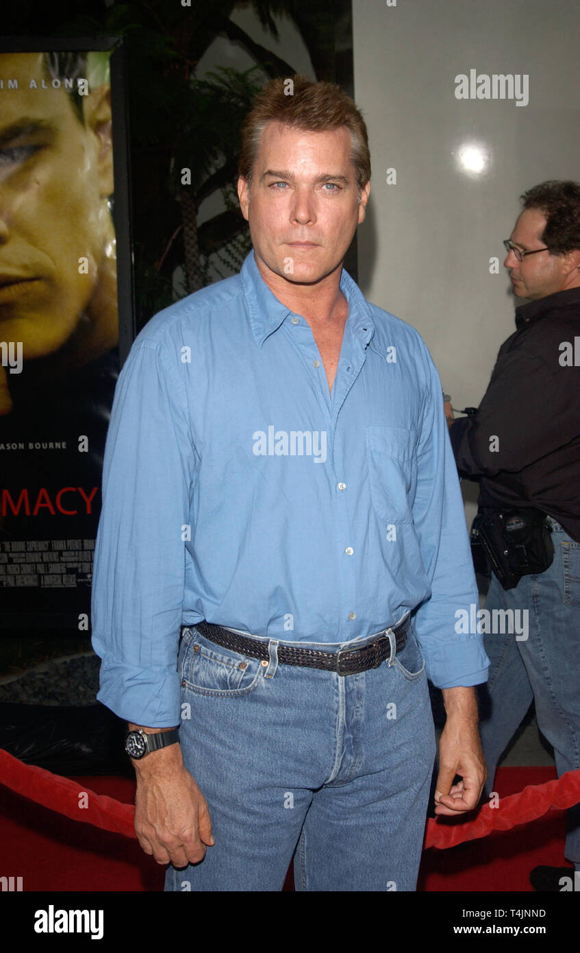 LOS ANGELES, CA. July 15, 2004: Actor RAY LIOTTA at the world premiere ...