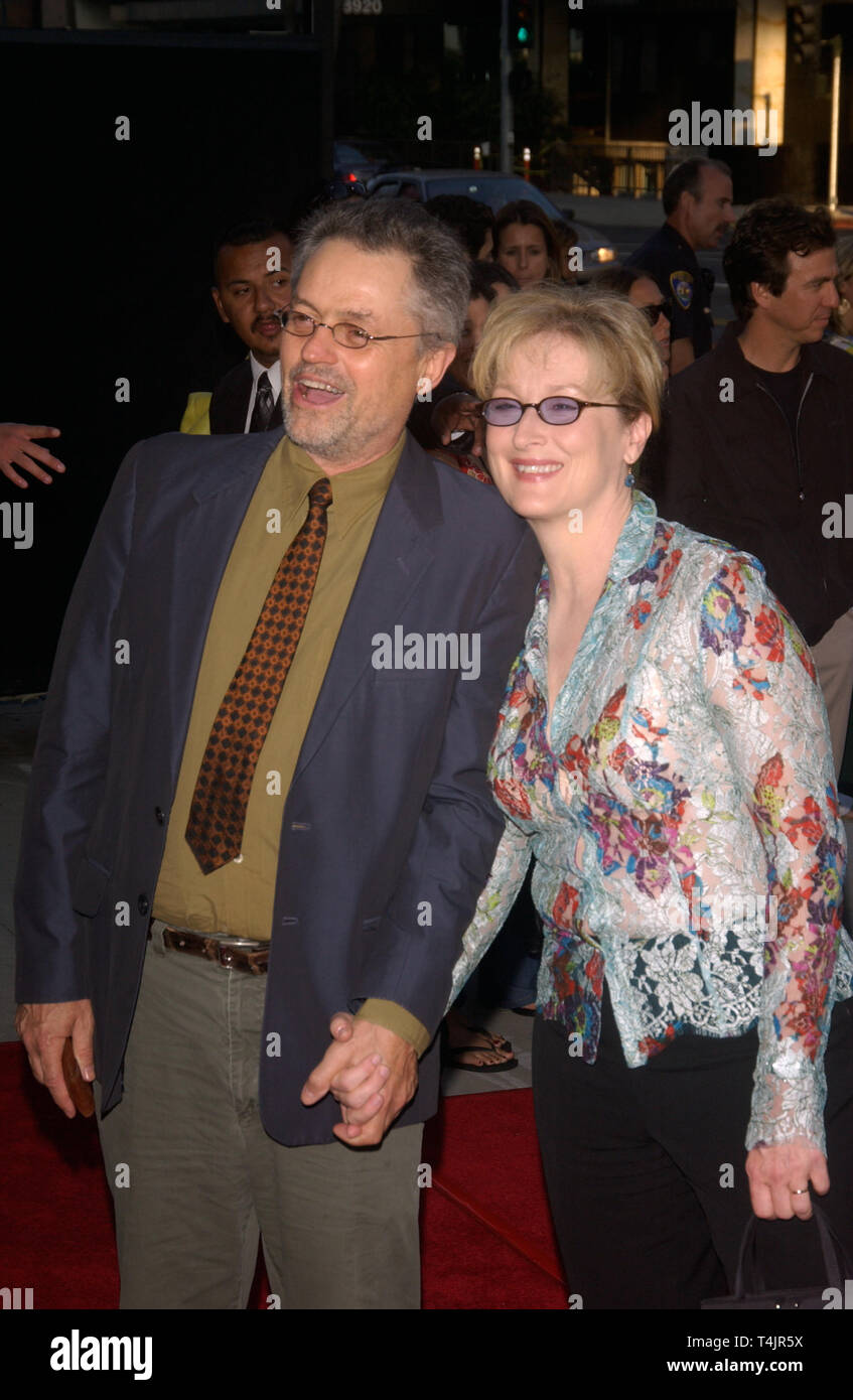 LOS ANGELES, CA. July 22, 2004: Actress MERYL STREEP & director ...