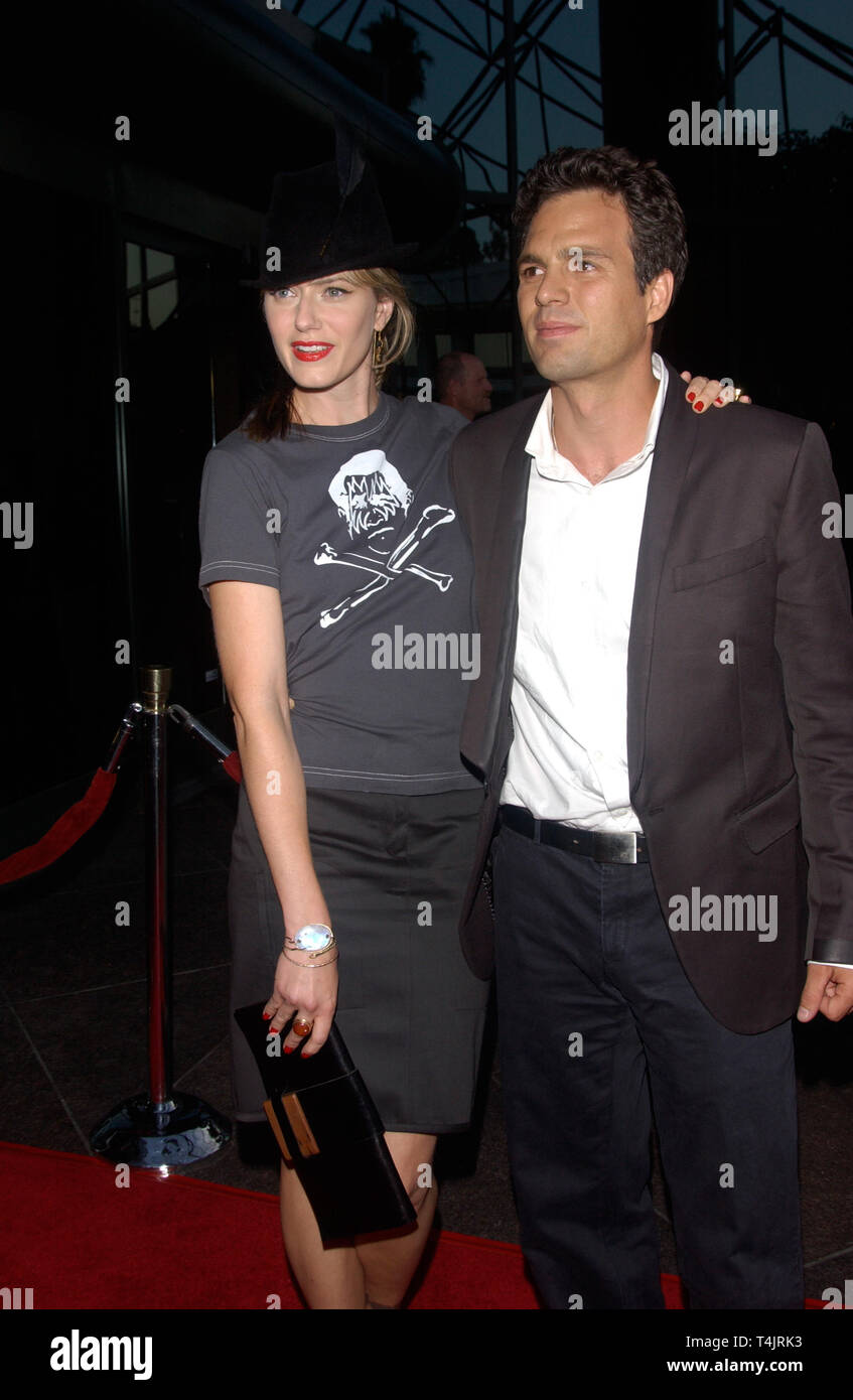LOS ANGELES, CA. August 05, 2004: Actor MARK RUFFALO & wife actress ...