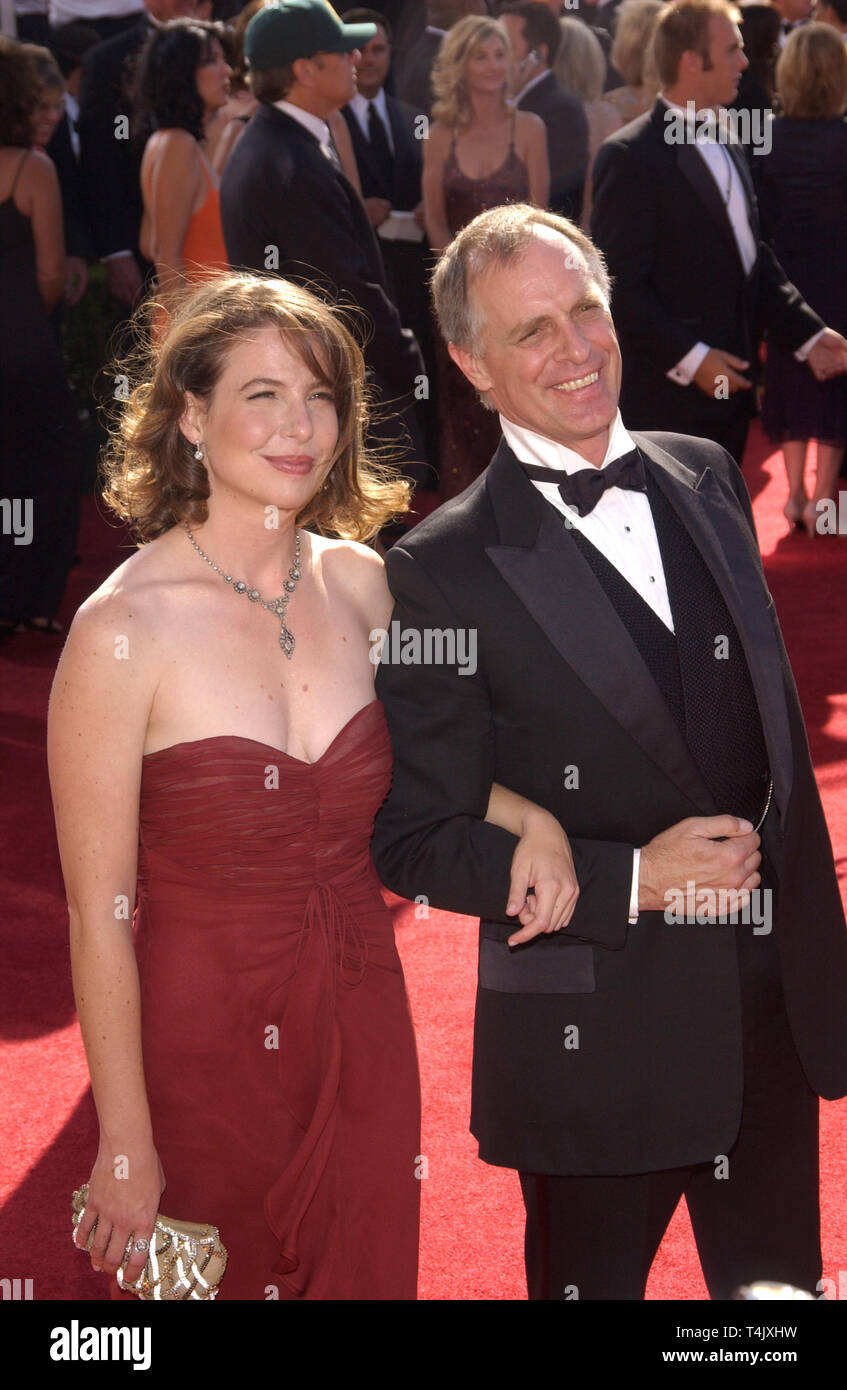LOS ANGELES, CA. September 19, 2004: ROBIN WEIGART & KEITH CARRADINE at ...