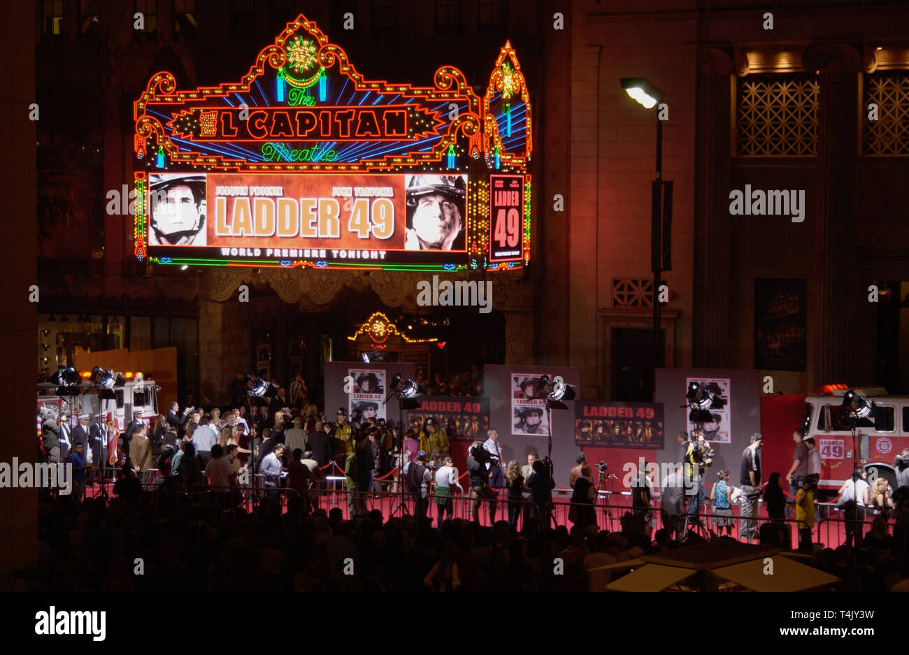 LOS ANGELES, CA. September 20, 2004: El Capitan Theatre, Hollywood ...