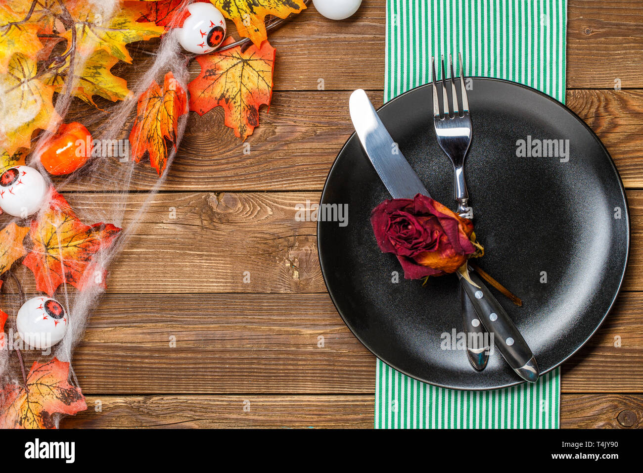 Wooden halloween background with cobweb, eyes Stock Photo - Alamy