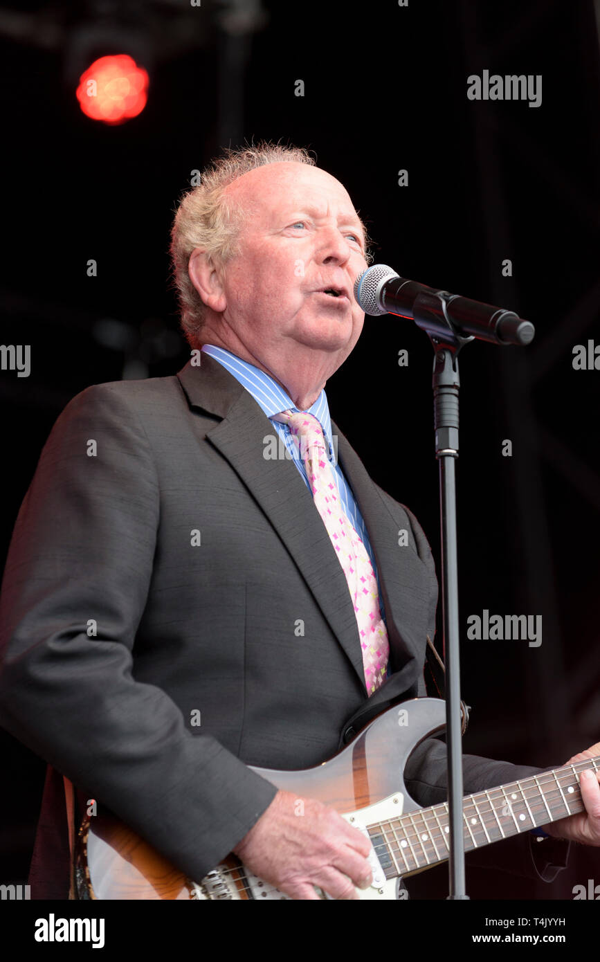Peter langford barron knights hi-res stock photography and images - Alamy