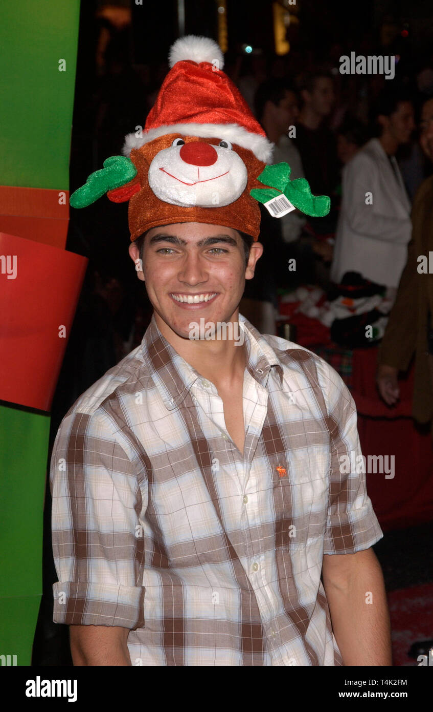 LOS ANGELES, CA. October 14, 2004: Actor TYLER HOECHLIN at the ...