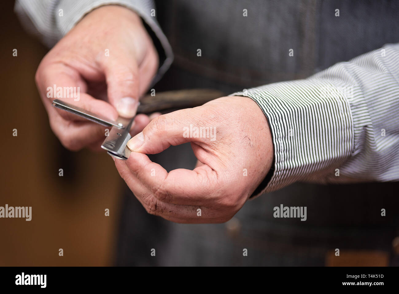 Barbering man hi-res stock photography and images - Alamy
