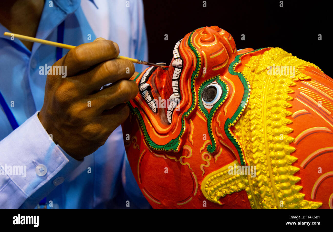 Hanuman Khon Mask, Hand Crafted Masks, Thai Khon Mask Stock Photo - Alamy