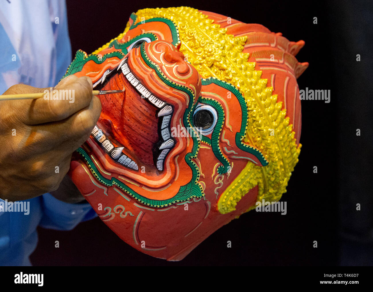 Hanuman Khon Mask, Hand Crafted Masks, Thai Khon Mask Stock Photo - Alamy