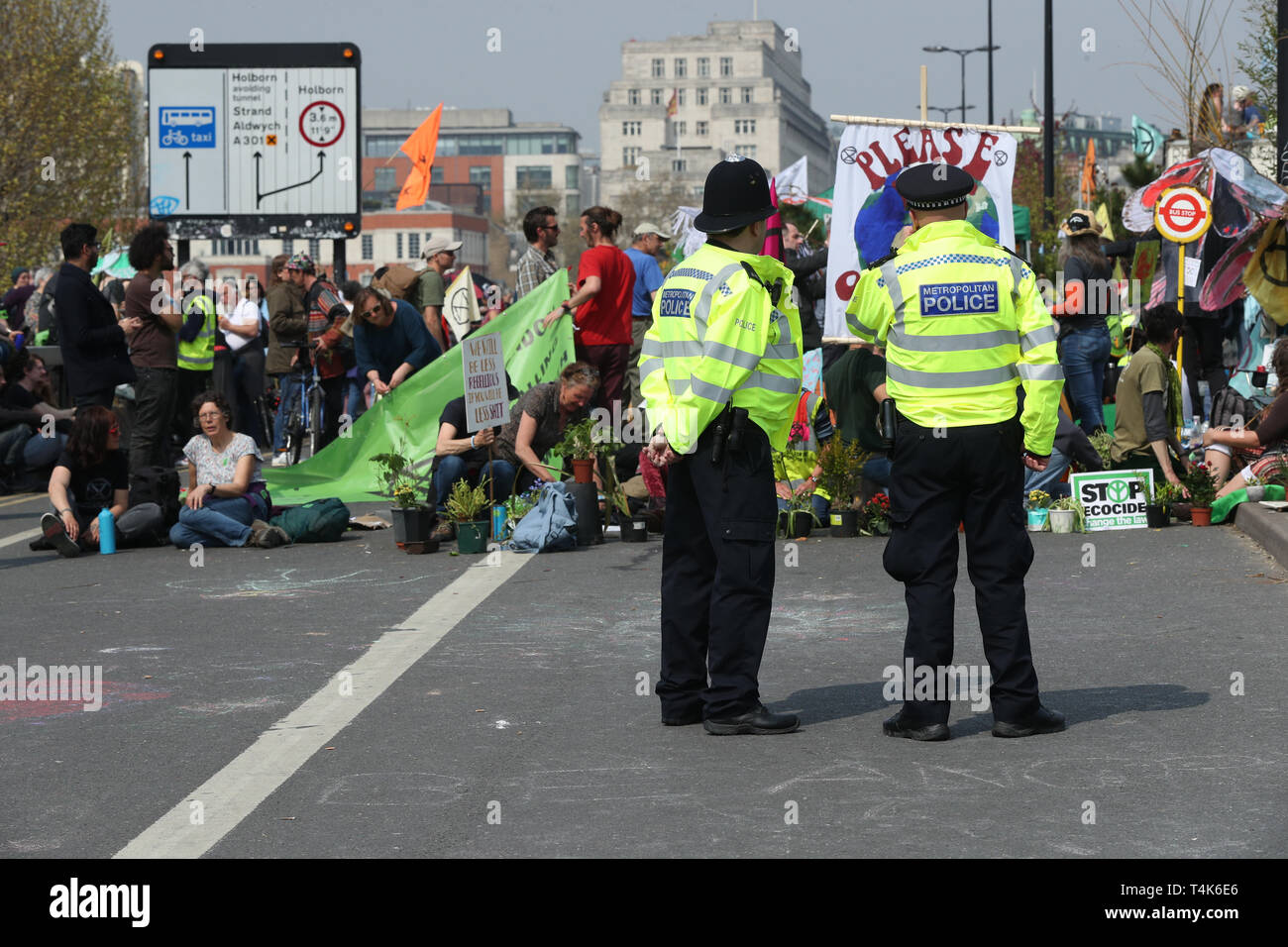 Extinction Rebellion demonstrators on Waterloo Bridge, London. Some 290 ...